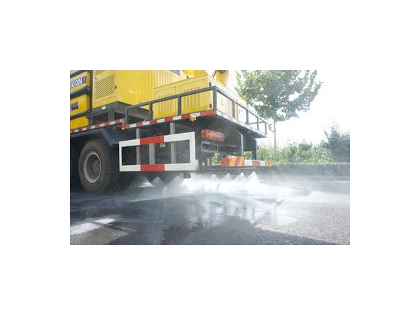 Dust Control Water Truck | Municipal Satiation Equipment | VICON | ETW ...