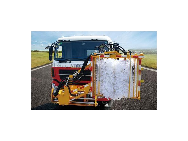 Guardrail Cleaning Truck | Municipal Equipment Supplier | VICON | ETW ...