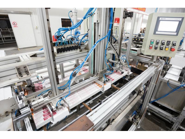 LED Light Tube Packaging Machine | Fsfocus Automation | ETW International