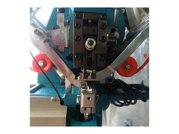 Automatic Snap Fastener Machine | Hongshan | ETW International