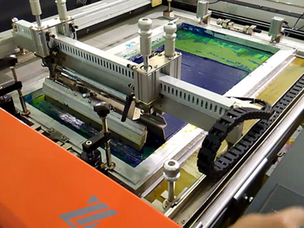SPT Automatic Flatbed Screen Printer︱Changs | ETW International